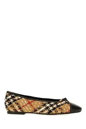 Burberry Shoes Flats - Multicolor