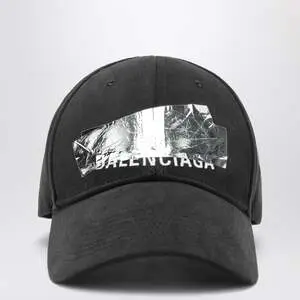 Balenciaga Baseball Cap With Graphic Logo Patch - Black