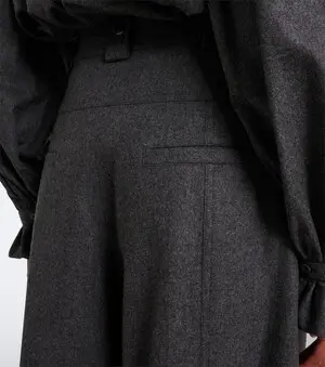 Chloé Wool And Cashmere Flannel Barrel-leg Pants