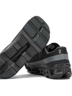 On Cloudmonster 1' Low Top Sneakers - Black
