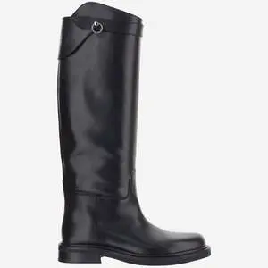POEVE Leather Boots With Decorative Strap - Black