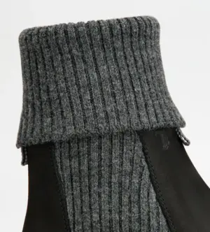 TOD'S Nabuk Chelsea Boot