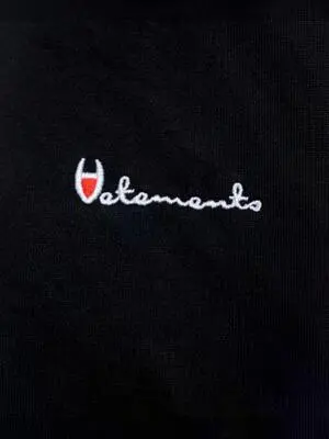 Vetements Logo-embroidered Cropped Hoodie