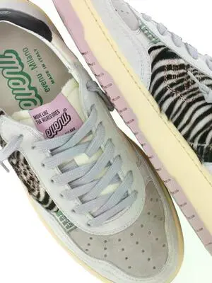 EVENU Zebra-print Panelled Sneakers
