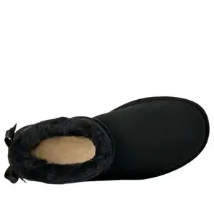 UGG Ultra Mini Bailey Bow