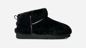 UGG Classic Ultra Mini Fluffed Sheepskin - Black