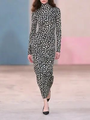 Carolina Herrera Leopard-patterned Stretch-silk Jacquard Maxi Dres