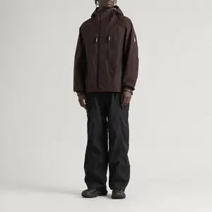 AND WANDER 2.5l Hiker Rain Jacket