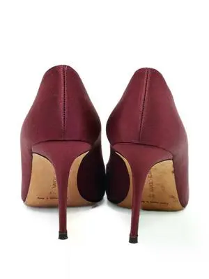 Manolo Blahnik Crystal-embellished Pumps
