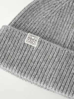 TOTEME Cashmere Ribbed Beanie