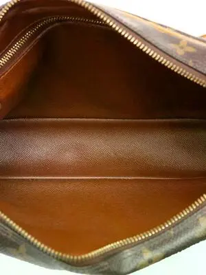 LOUIS VUITTON 2004 Monogram Trocadero 27 Crossbody Bag