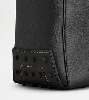 TOD'S Pebbled Hobo Shoulder Bag