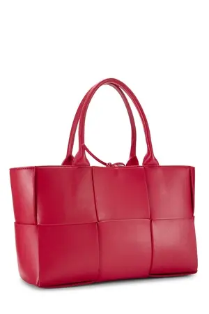 Bottega Veneta Maxi Intrecciato Arco Tote - Red