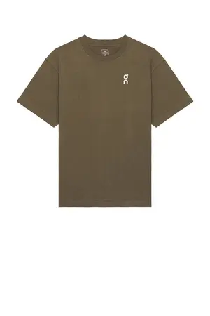 On Club Tee In Brown