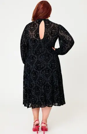 Unique Vintage 1970s Leota Swing Dress