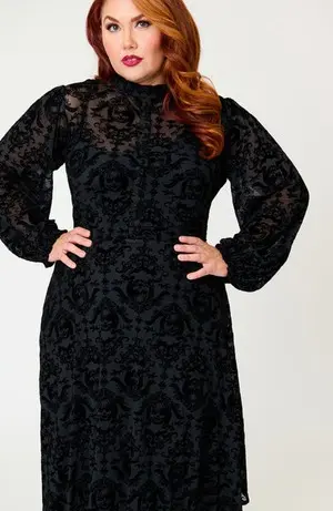 Unique Vintage 1970s Leota Swing Dress