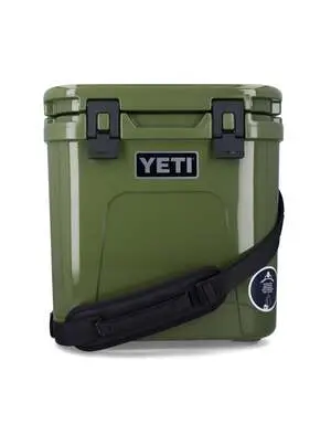 YETI Hard Cooler With Shoulder Strap