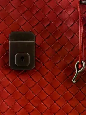 Bottega Veneta Roma Bag Intrecciato Nappa Medium Tote Bag - Red