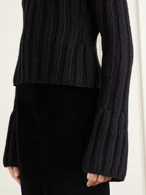 Khaite Ribbed Cashmere Sweater