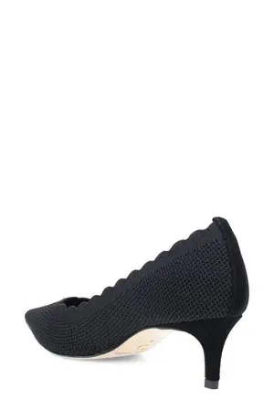 Pelle Moda Abell Pointed Toe Pump - Black