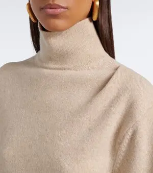 Jacquemus Fiocco Wool And Cashmere Turtleneck Sweater - Beige