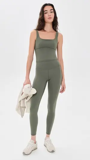 Vuori All The Form Tank