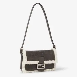 Fendi Baguette® 26424