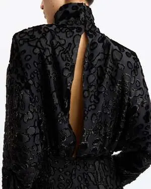 16Arlington Resia Midi Dress