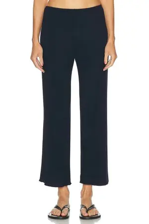 Donni. The Baby Rib Scallop Pant