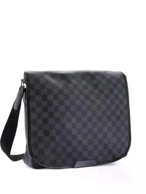 LOUIS VUITTON Daniel Messenger Bag Damier Graphite Mm Crossbody Bag - Black