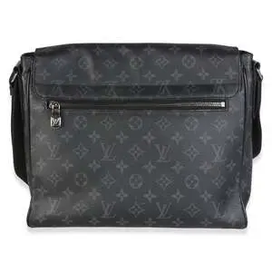 LOUIS VUITTON Monogram Eclipse Canvas District Mm - Black