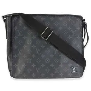 LOUIS VUITTON Monogram Eclipse Canvas District Mm - Black