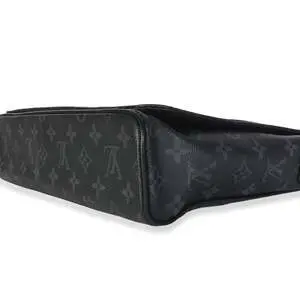 LOUIS VUITTON Monogram Eclipse Canvas District Mm - Black