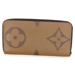 LOUIS VUITTON Reverse Monogram Giant Zippy Wallet