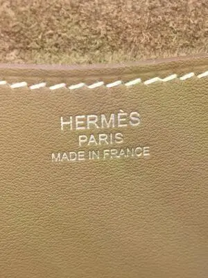 Hermès In The Loop Leather Handbag - Neutrals