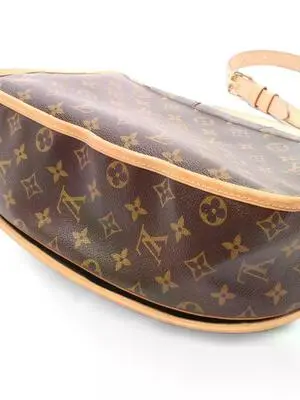 LOUIS VUITTON 2011 Menilmontane Mm Monogram Shoulder Bag