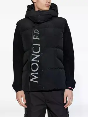 Moncler Aeclaire Logo-print Gilet - Black