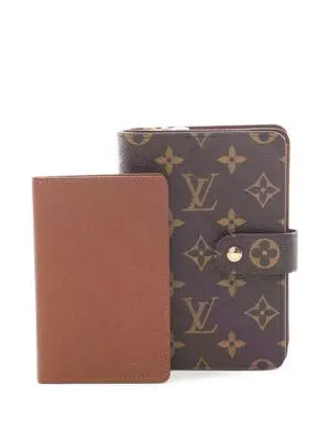 LOUIS VUITTON 2005 Monogram Bi-fold Wallet