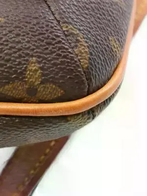 LOUIS VUITTON 2002 Monogram Shoulder Bag