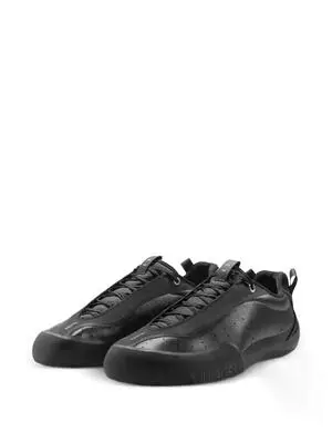 VILLAGE PM 2pm Low-top Sneakers