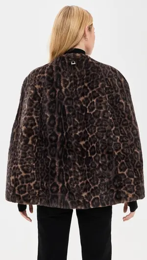 Apparis Sloane Leopard Cape