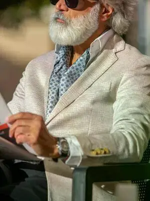 ELIZABETTA Ostuni Medallion-print Silk Cravat - Grey