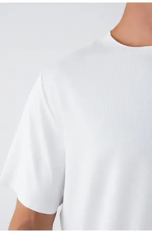 VITALITY Zephyr Tee - Snow