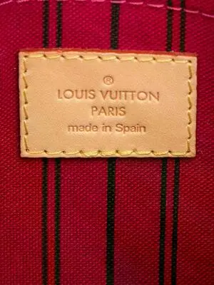 LOUIS VUITTON 2018 Monogram Neverfull Mm Pouch