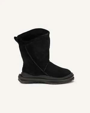 UGG Classic Distort Suede Boots