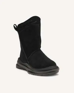 UGG Classic Distort Suede Boots