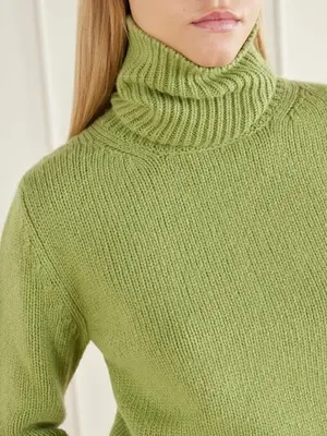 Giuliva Heritage The Tina Cashmere Turtleneck Sweater