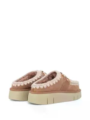 Mou Bounce Crochet-trim Clogs