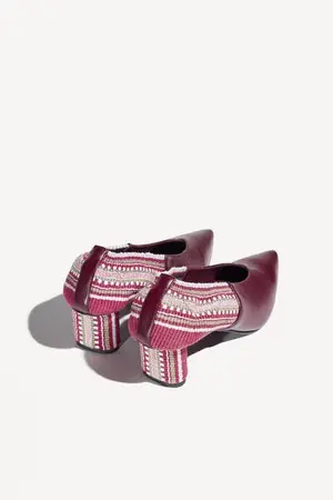AMAMBAIH Ana Pumps - Wine