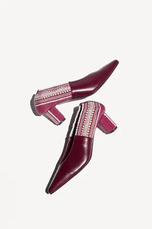 AMAMBAIH Ana Pumps - Wine